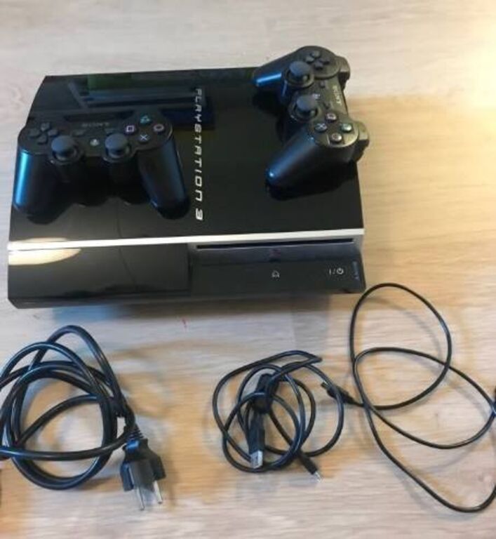 PS3 60Gb (loeb ka PS2 mänge) + 2 pulti - Soov.ee