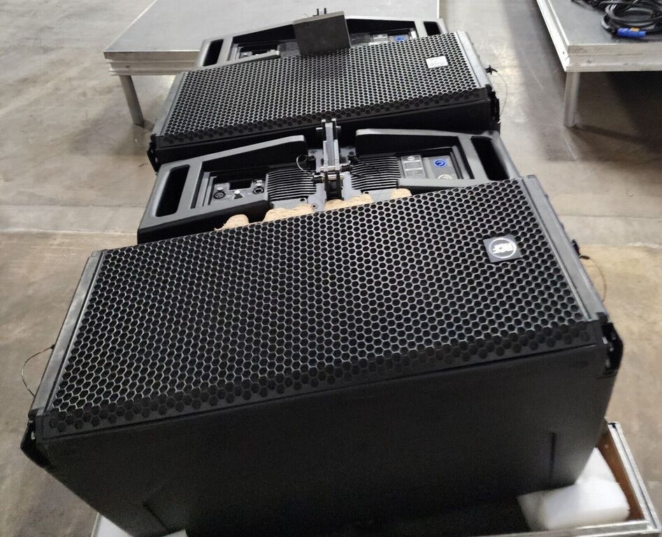HDL 30-A Active Two-Way Line Array Module - Soov.ee