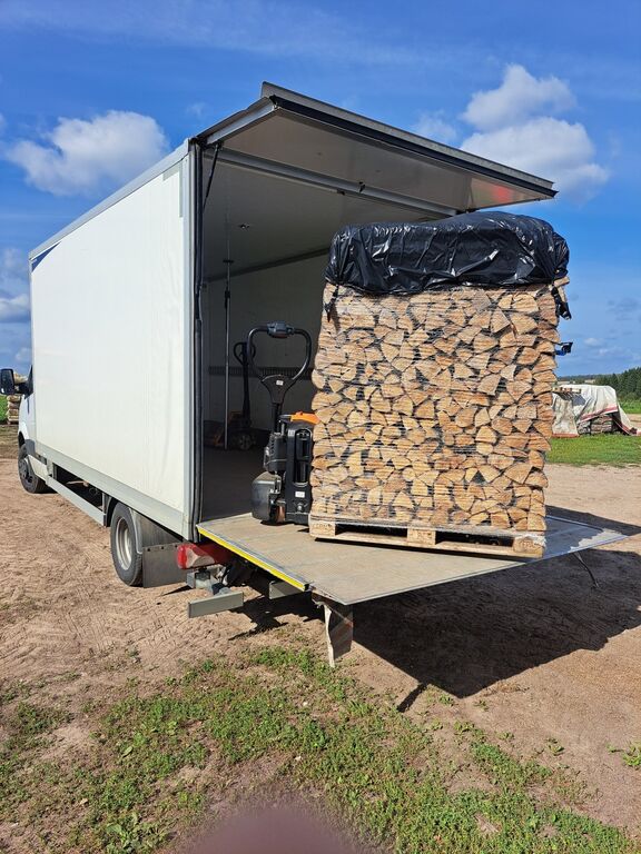 KUIVAD KÜTTEPUUD KAUBAALUSEL TARTUS - SOOV.ee