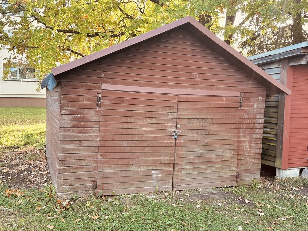 Puidust Garaaž - Soov.ee
