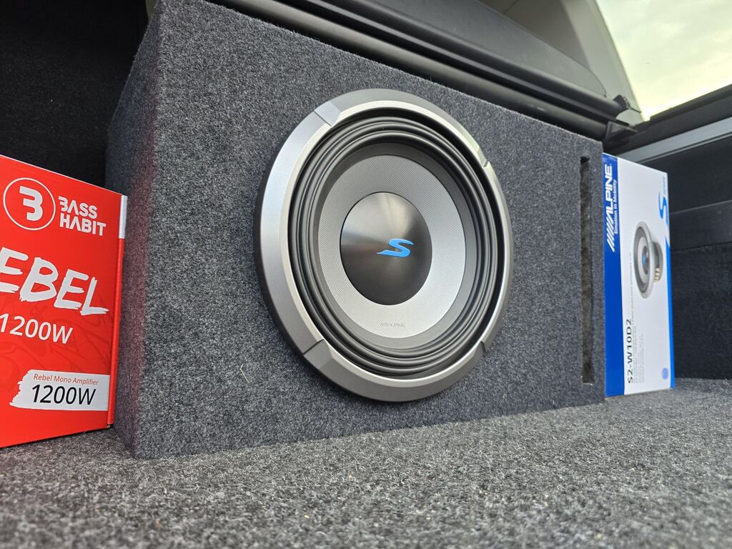 ALPINE S-10 1800W ja Monoblock, pult, uus - SOOV.ee