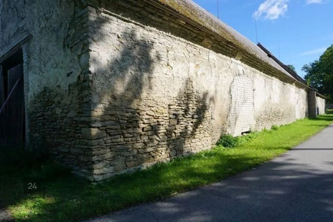 Mõisakompleksi kuuluv hoone - SOOV.ee