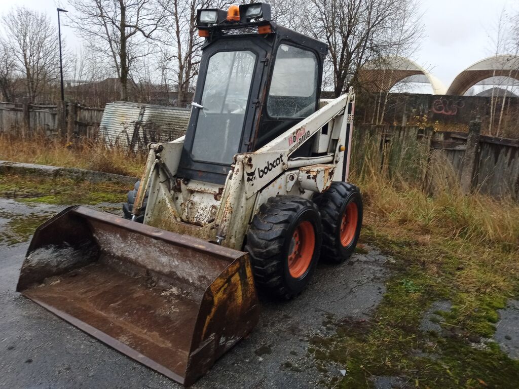 Bobcat 825 - SOOV.ee