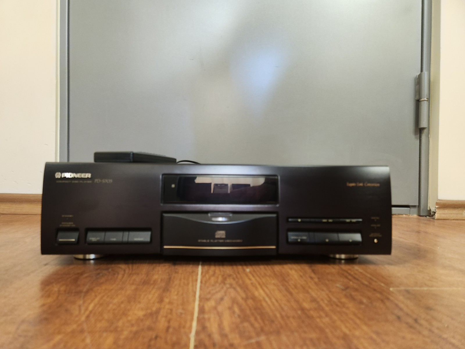 Pioneer PD-S703 Stereo Compact Disc Player - SOOV.ee